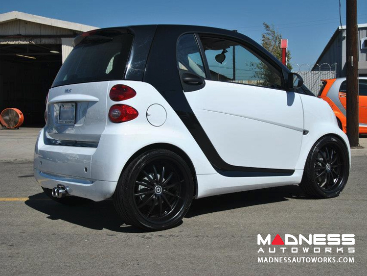 White custom smart car - Customization